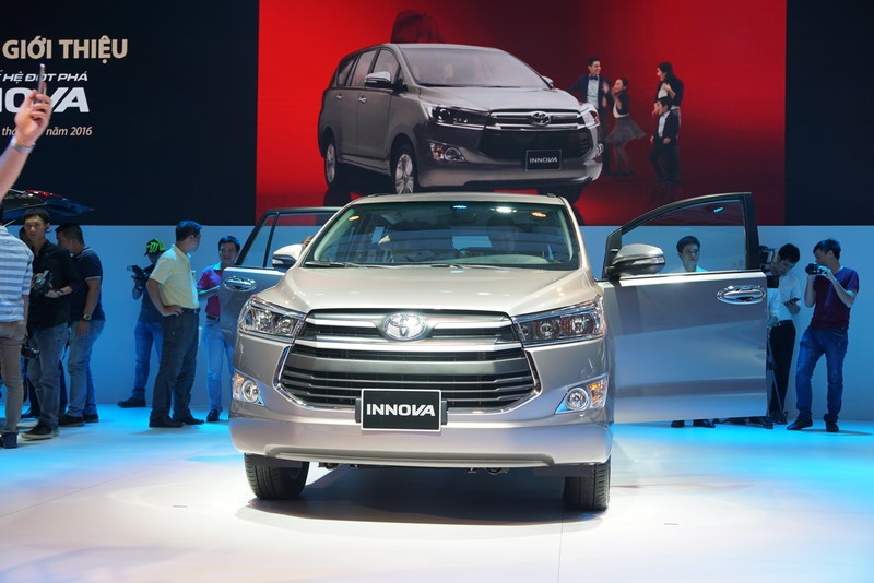 Ảnh chi tiết Toyota Innova 2016 vừa ra mắt tại Việt Nam