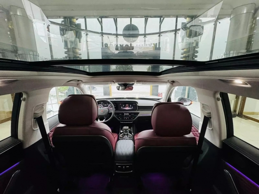 Hongqi HS5 tại Việt Nam, giá từ 780 triệu đồng